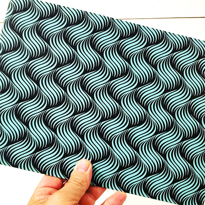 Weaving Waves – Graphic Infusions